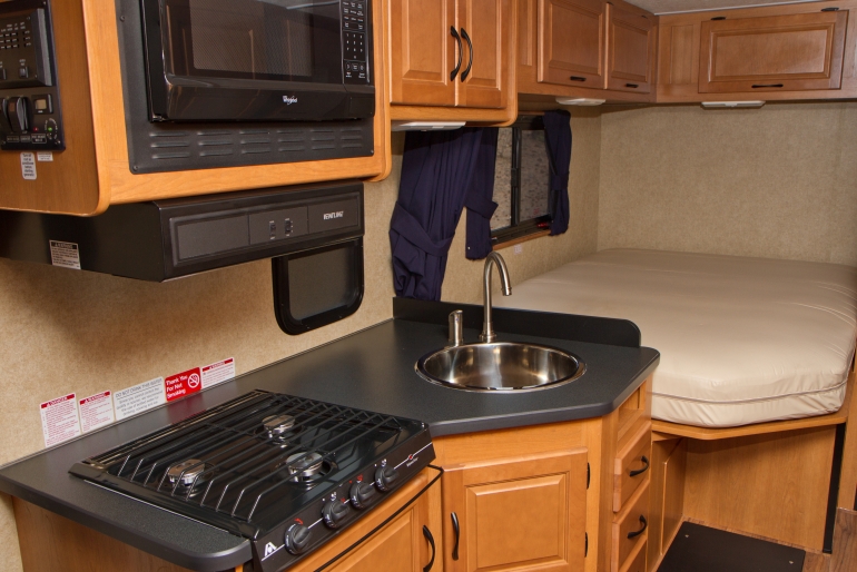 Motorhome C25 Cruise America – Motorhome Trips
