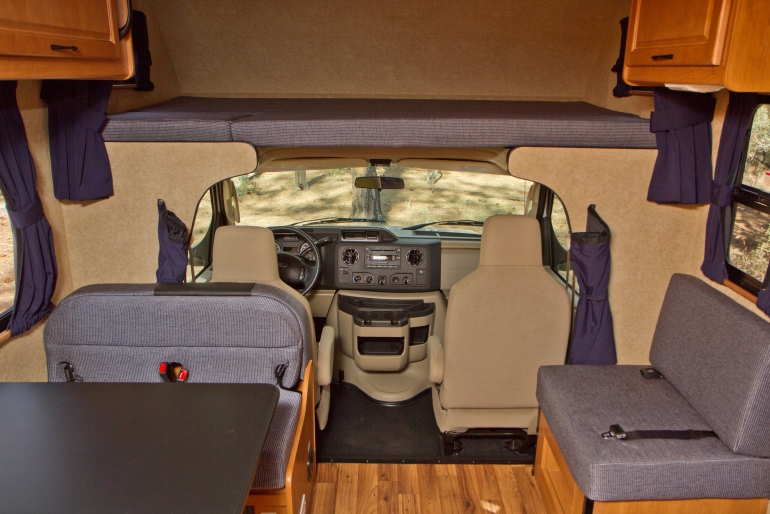 Motorhome C25 Cruise America – Motorhome Trips