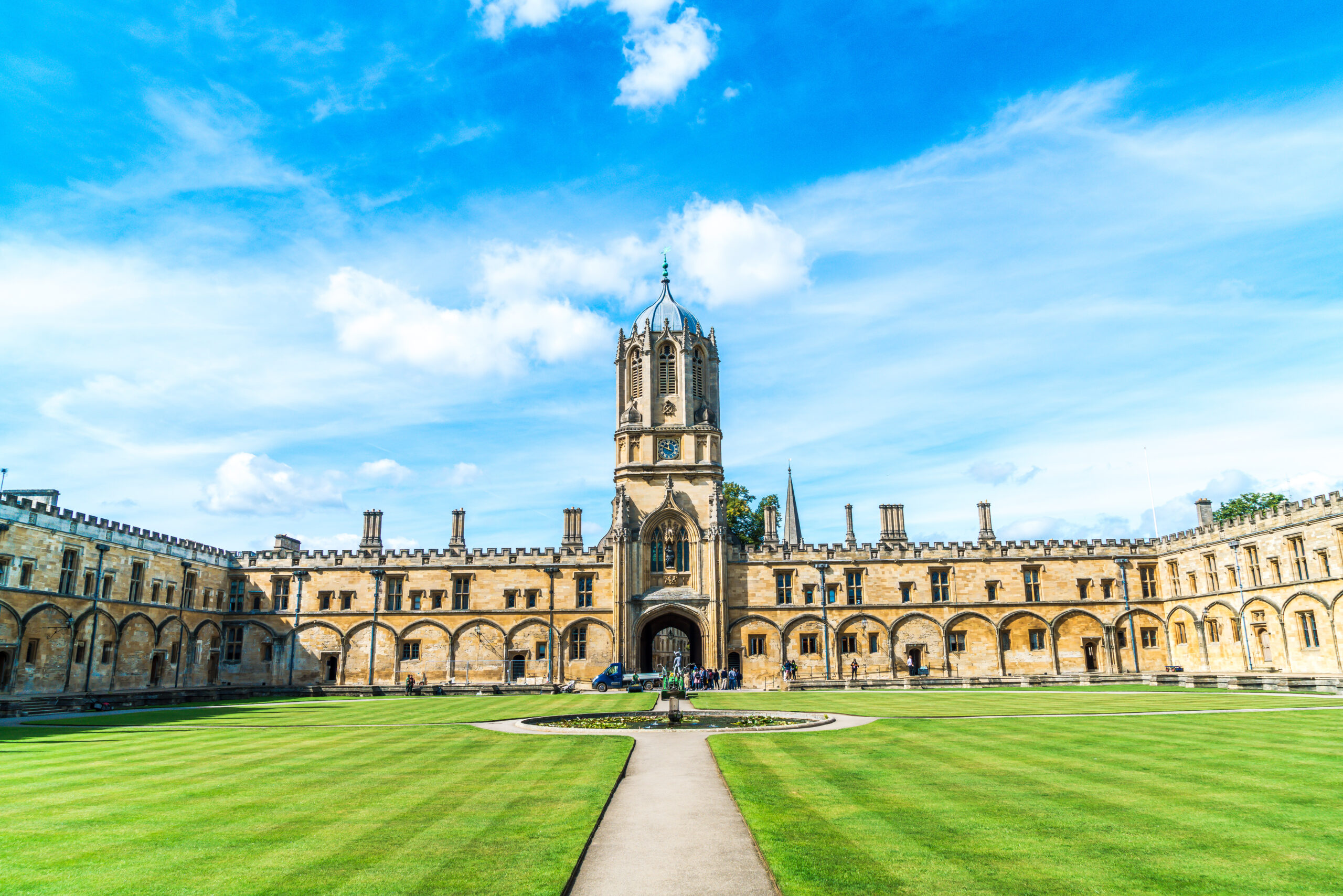 Beautiful Architecture Tom Tower of Christ Church, Oxford University ...